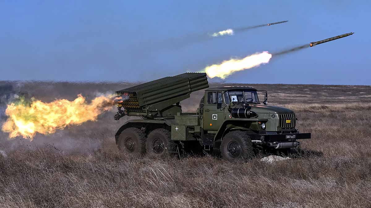 most powerful weapons used by the Indian army at LAC near China border ...