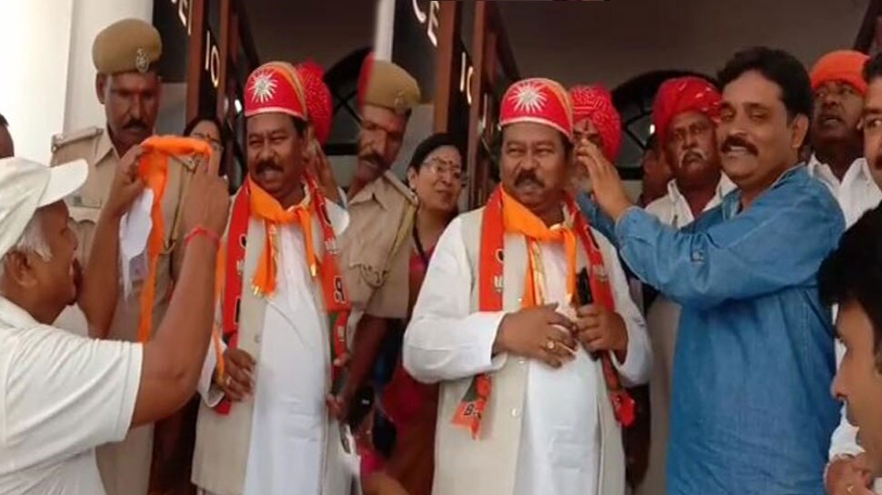 Rahul is talking about India or Italy pair travel nothing will happen ...