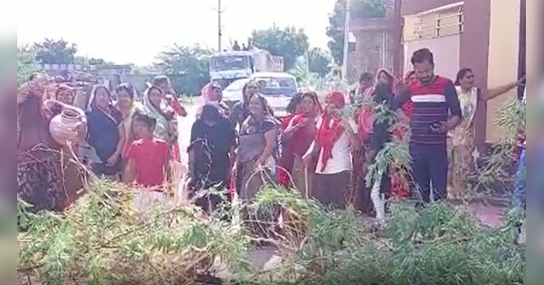 Ajmer Masuda Due to problem of drinking water lines people blocked the ...