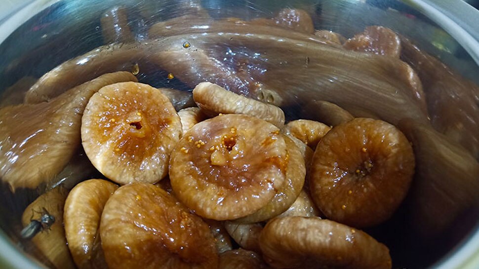 Soaked Foods Seed And Nuts Health Benefits Fenugreek Flax Seeds Raisins ...