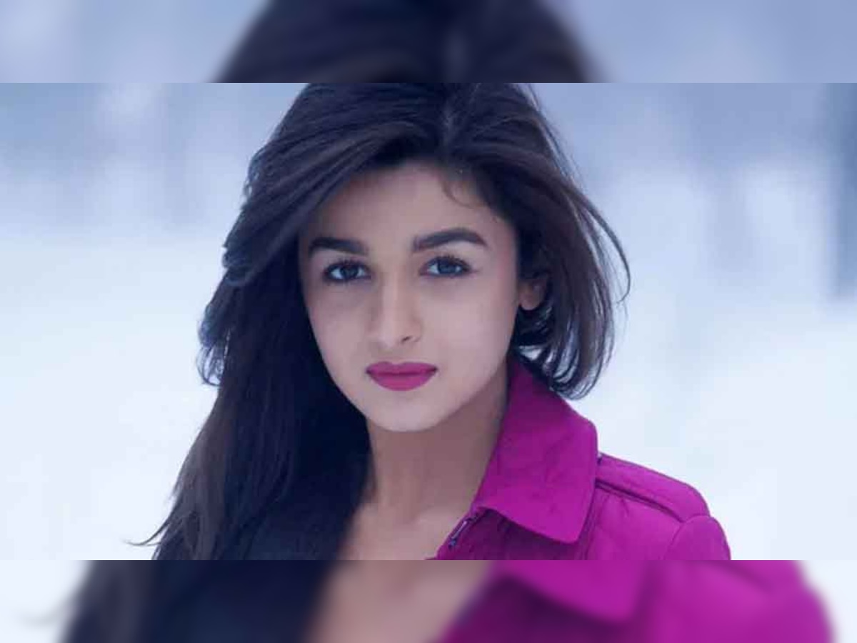 Dimple kapadia to alia bhatt these actress debut at a young age ...