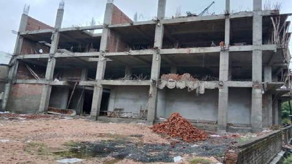 Ujjain Badnagar Tehsil SDM against land mafia action illegally building ...