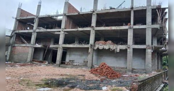 Ujjain Badnagar Tehsil SDM against land mafia action illegally building ...