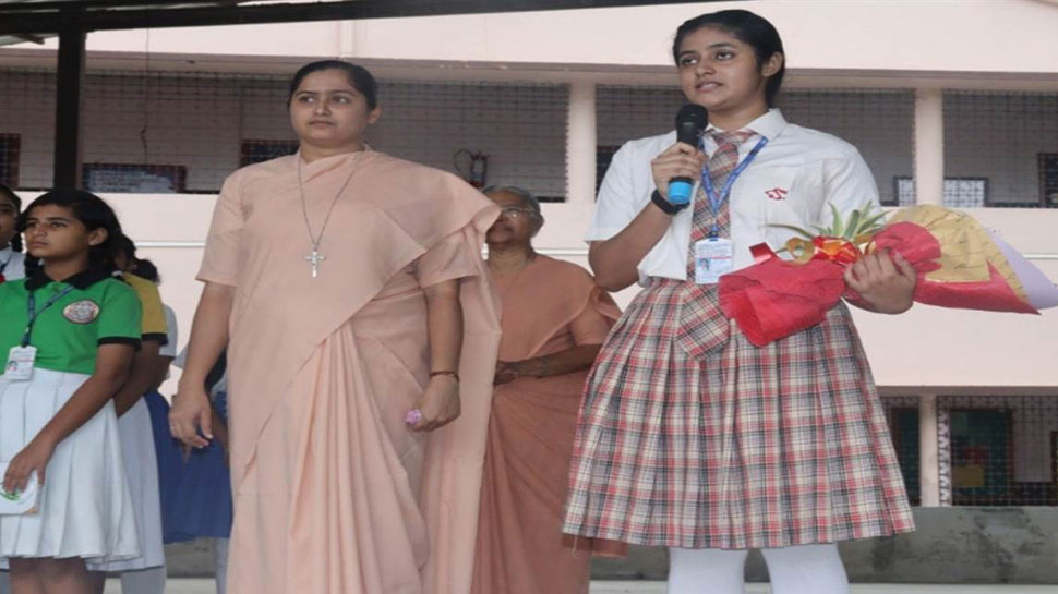 First day first show actress sanchita basu enters Tamil film industry ...