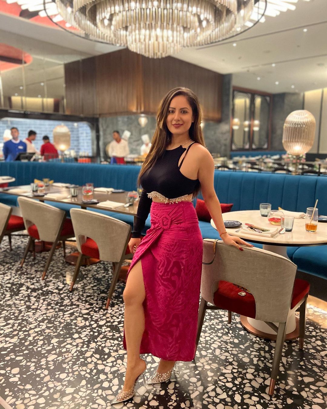 mahadev fame puja banerjee flaunts huge cleavage and milky boobs puja ...