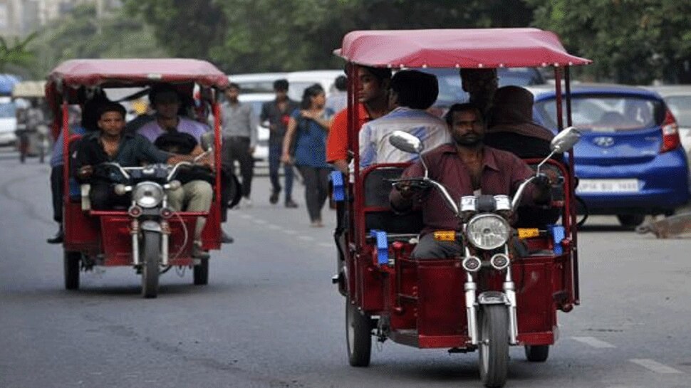 E Rickshaw Jewelery Theft Worth 1 Crore 4 Arrested Including 2 Women