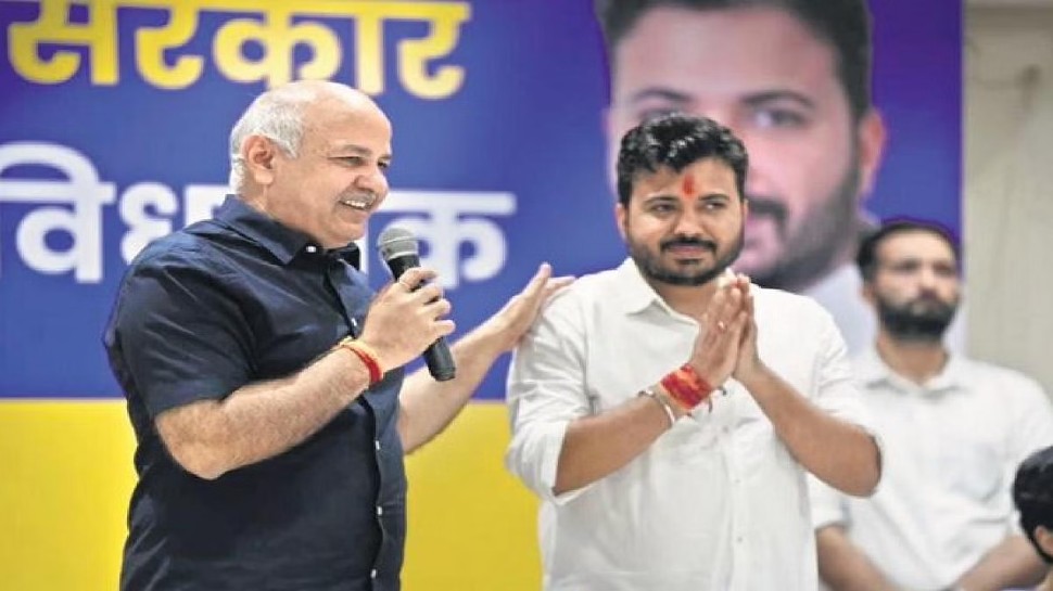 aap mcd election incharge durgesh pathak ed summon delhi liquor scam Manish Sisodia raised ...