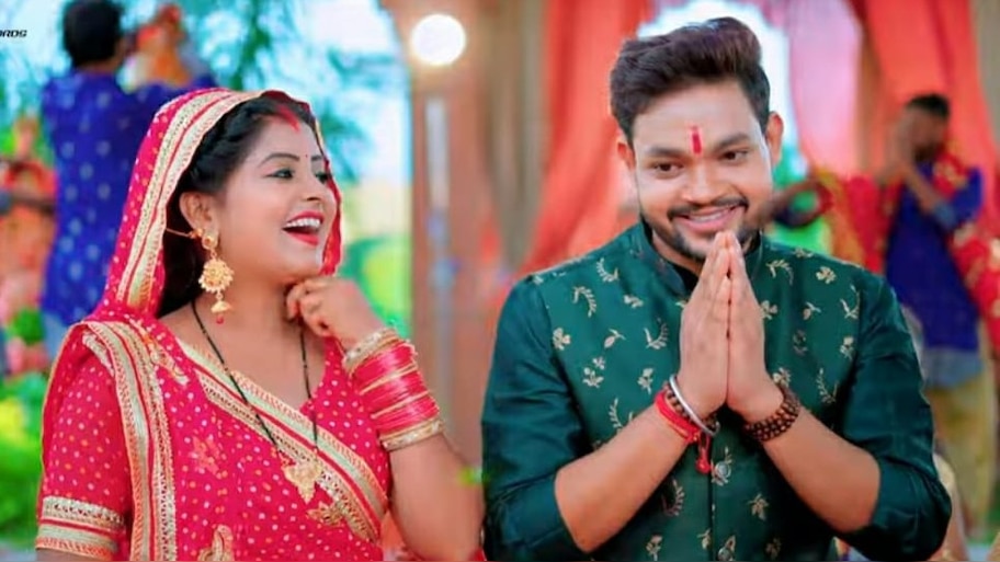 Ankush Raja Bhojpuri devi song Raja Chunaria Lele Aiha released viral ...