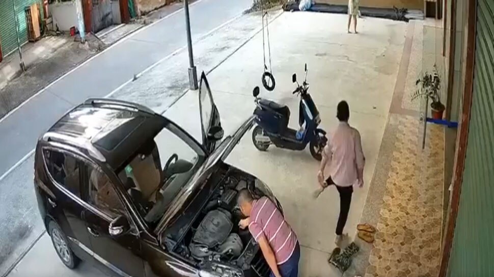 shocking unbelievable road accident viral video of car running automatic vehicle breaks down ...