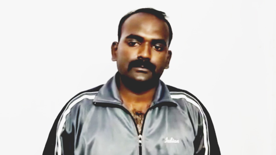 Indore crime branch arrested fake police officer ssmp | नकली पुलिस अफसर ...