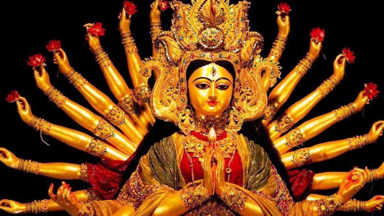 Navratri 2022 Wear This 9 Colour Dress On Nine Days Like Yellow On