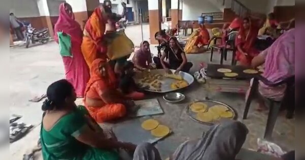 Kapasan Selfless service to the suffering cows loaves containing ...