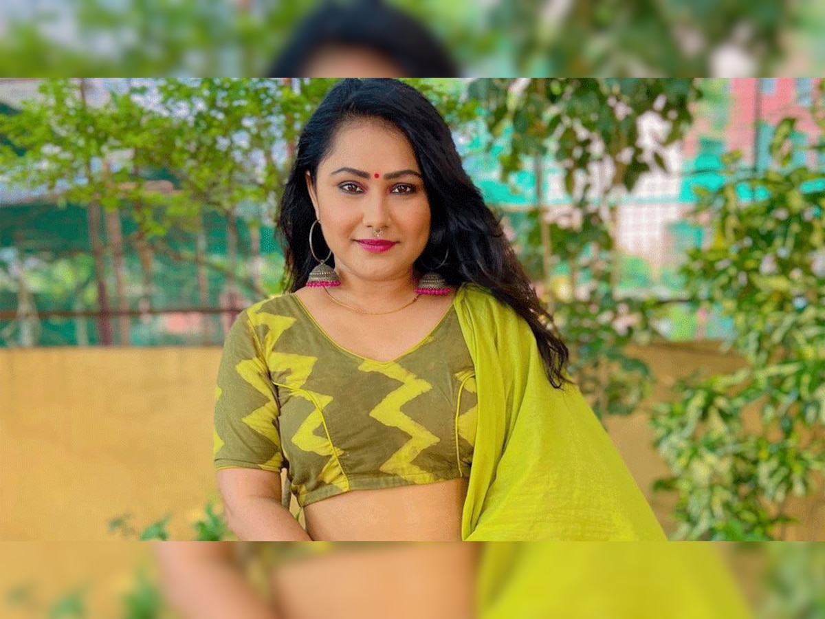 Bhojpuri Actresses MMS Leak Akshara Singh Trisha Kar Madhu Sambhavna ...