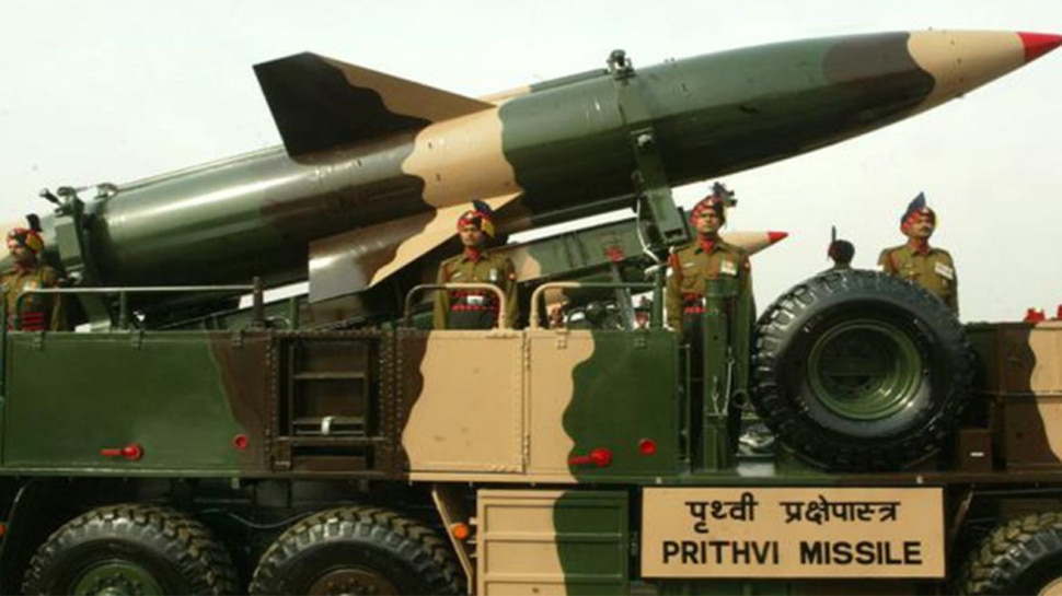 Indian Army Weapons: ये हैं भारत के 10 सबसे खतरनाक हथियार, मिनटों में ...