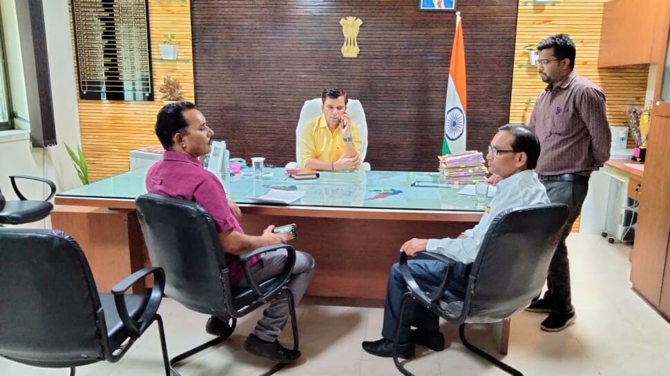 Rajsamand Electoral Registration Officer Dr Dinesh Rai took a meeting ...