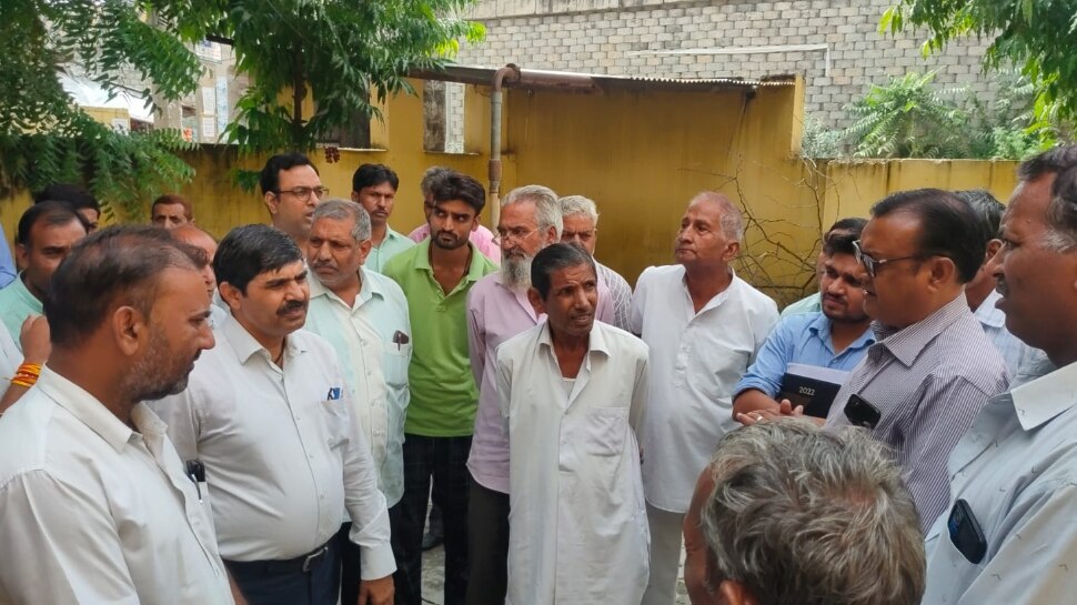 Reengus People demonstrated for drinking water Xen assured drinking ...