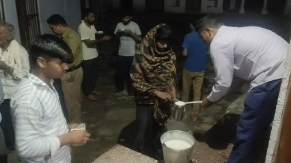 Bansur Sharad Purnima 101 kg of kheer was anchored Thakur ji Maharaj ...