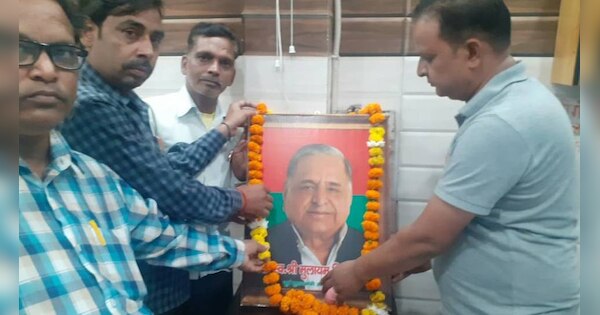 When Netaji was very angry with a worker on his birthday, Akhilesh had ...