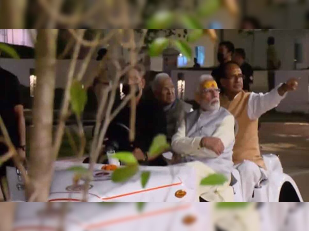 PM narendra Modi ujjain Mahakal Lok inaugurated supernatural view of 15 feet high Shivling see ...