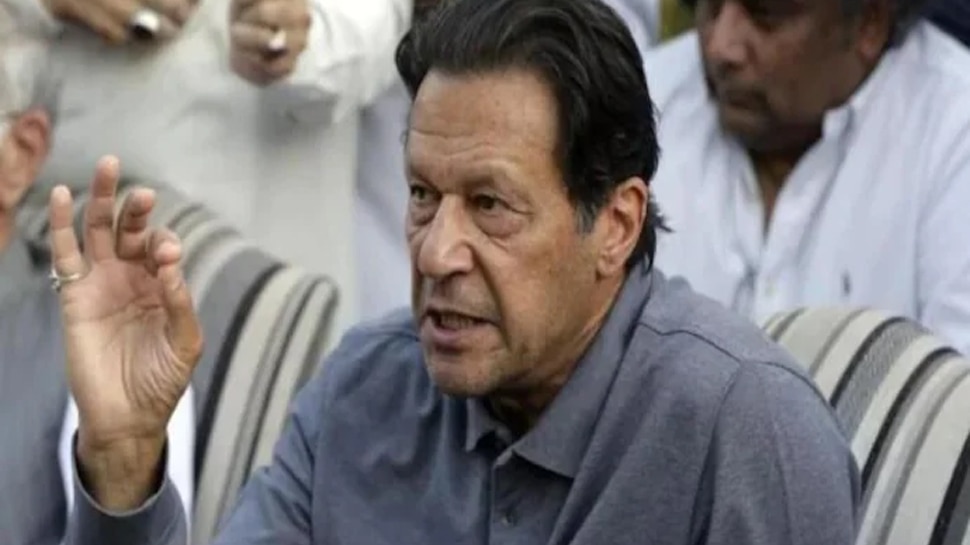 FIR has been logged against Pakistan ex pm Imran Khan | पाकिस्तान के ...