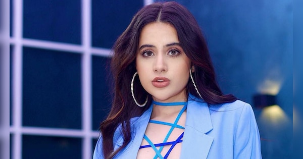 Urfi Javed Unseen Boldest Look urfi in cage transparent saree no ...