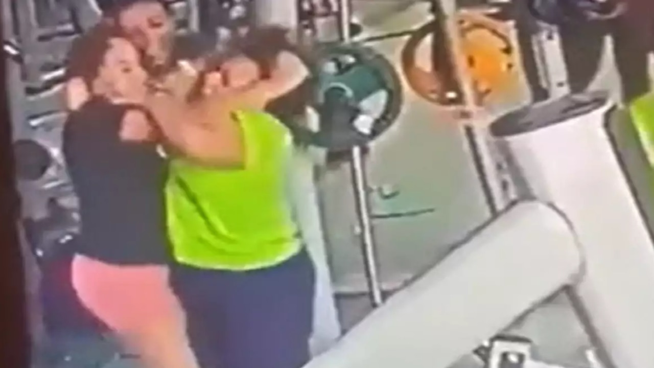 Women clash with each other during gym video of hair plucking goes ...