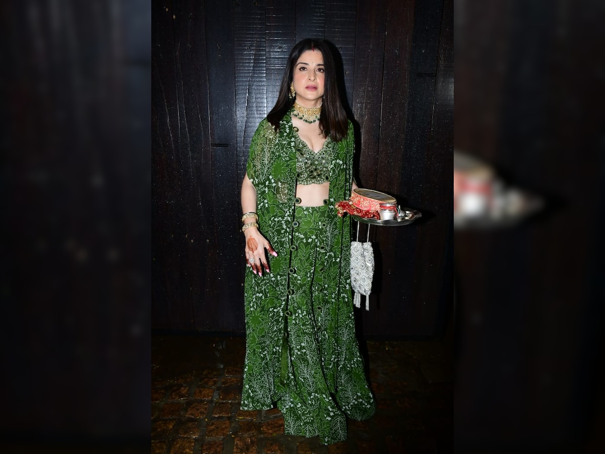 Bollywood celebrities reached Sunita Kapoor house for Karwa Chauth 2022 ...