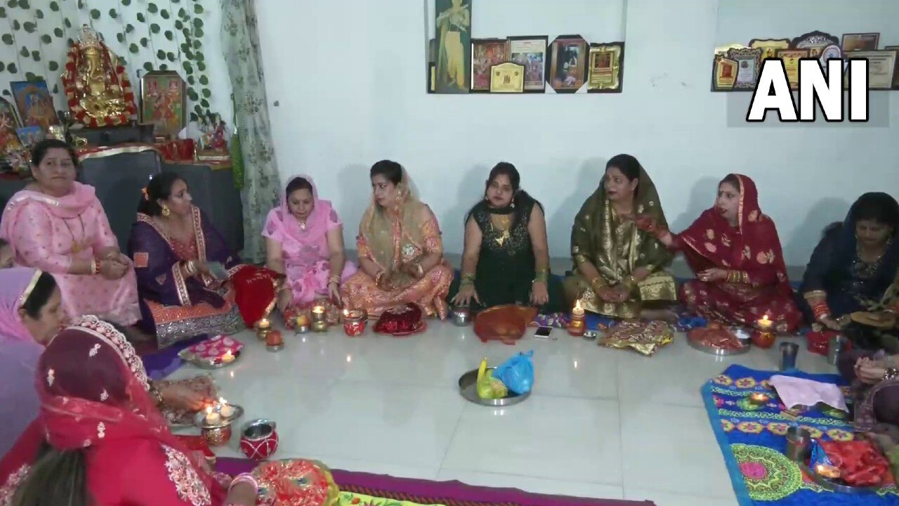 karwa chauth ka chowk kaise banaye Pooja timing for karwa chauth 2022 ...