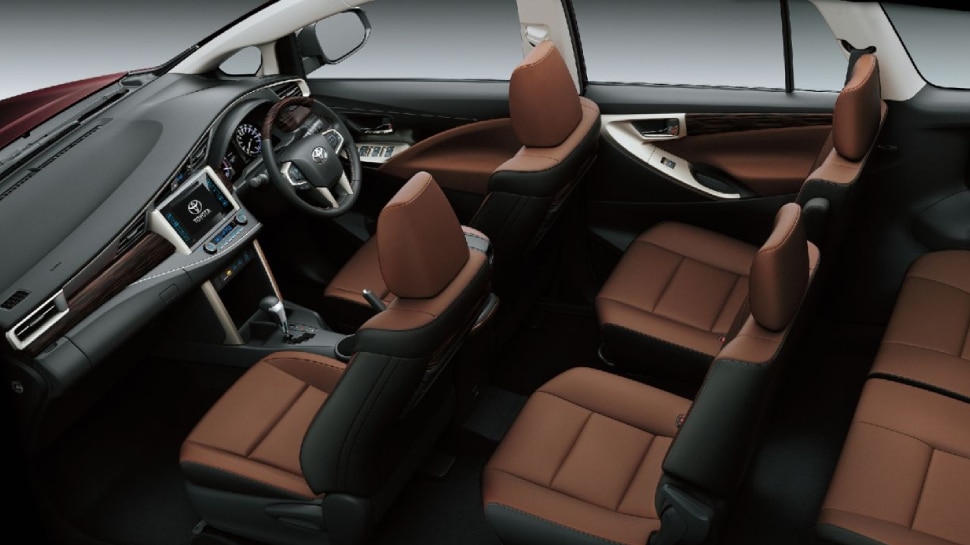 New Toyota Innova Hybrid Interior Features Leaked । Maruti Ertiga और ...