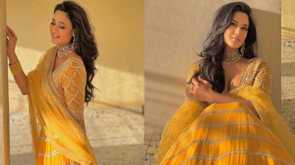 Shweta Tiwari bold look was captured in the camera after se her pics ...