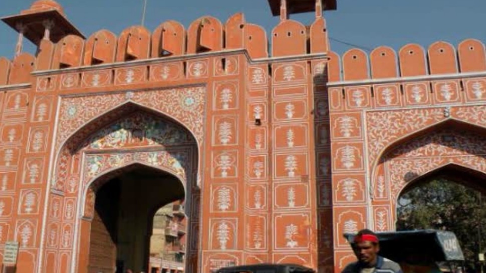 On one side New Heritage City will be developed on Agra Road 9 km from ...