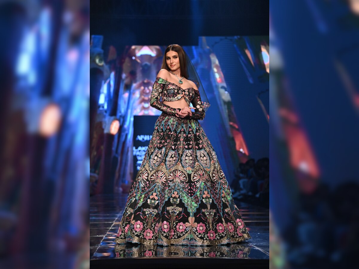 Lakme fashion Week day 4 ananya panday, sania mirza, aditi rao hydari ...