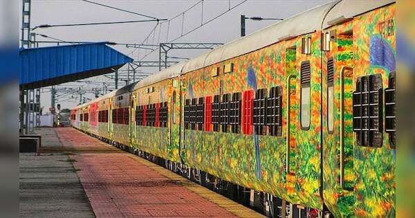 Railways serious on looting in Duronto Express, railway authorities ...