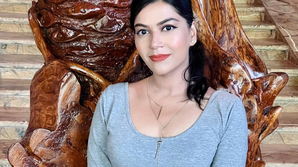 IAS Success Story UPSC 2022 topper Devyani Singh life style | IAS ...