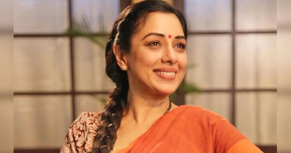 Anupamaa actress Rupali Ganguly shares her Desi look in grey Saree ...