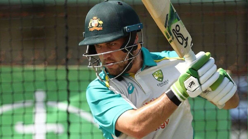 T20 World Cup 2022 Josh Inglis Sent To Hospital After Hand Injury On ...