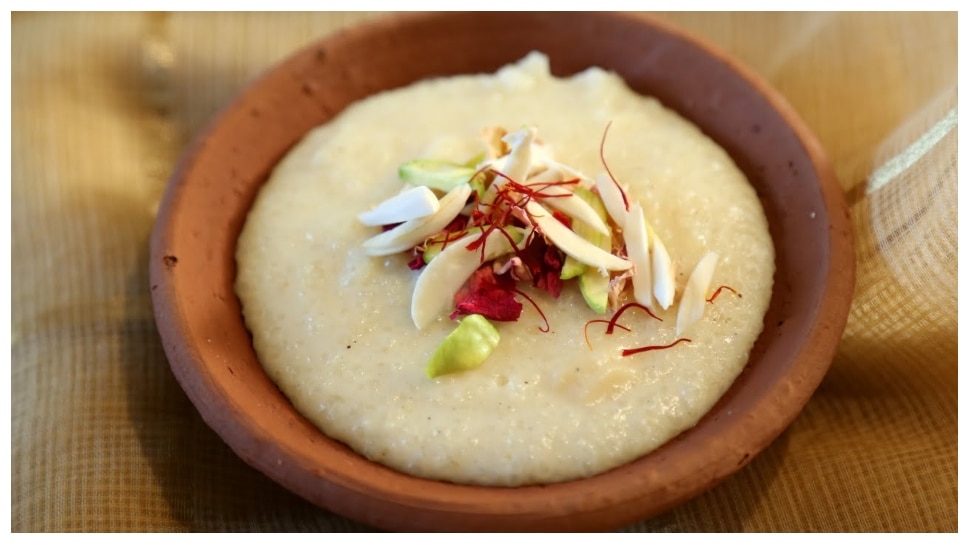 Matka Kesar Phirni Sweet Recipe Diwali mithai | Diwali 2022: झटपट बनाएं ...