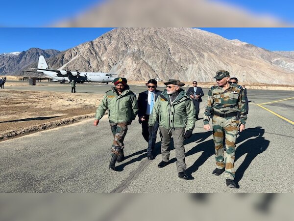PM Modi reached Kargil to celebrate Diwali with jawans, will celebrate ...