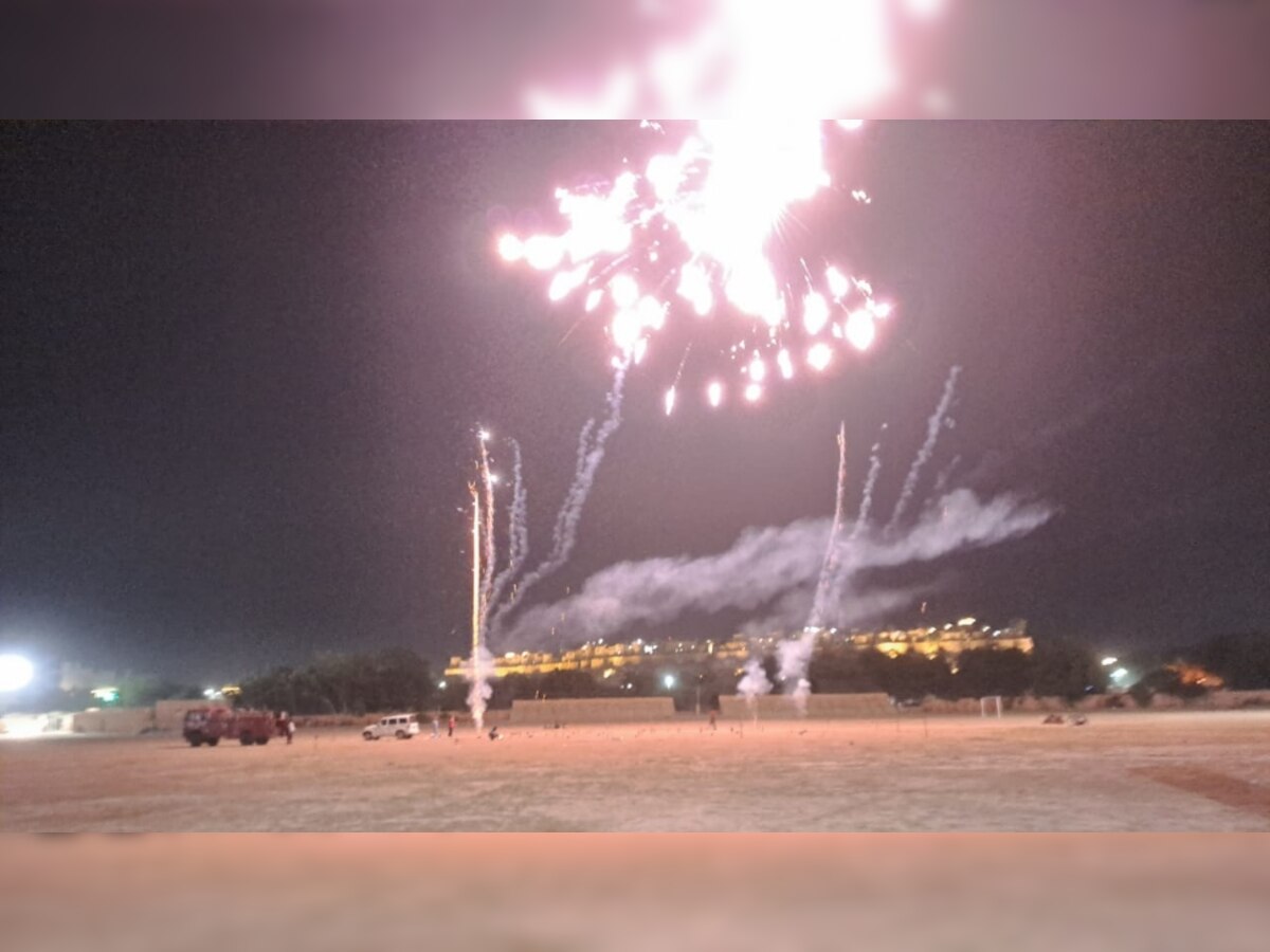 IAS Tina Dabi dewali fireworks check photos | IAS Tina Dabi की आतिशबाजी ...