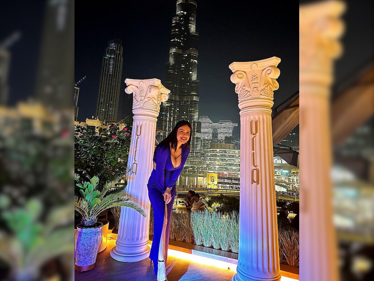 Neha Malik celebrated her birthday in front of Burj Khalifa in Dubai ...