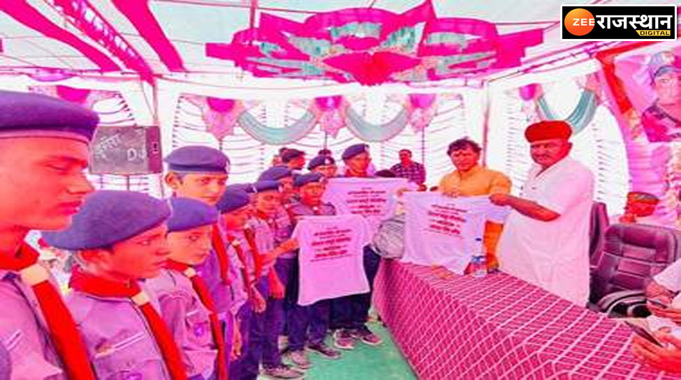 Honored the martyrdom of Shaheed Prem Singh Union Minister Kailash ...