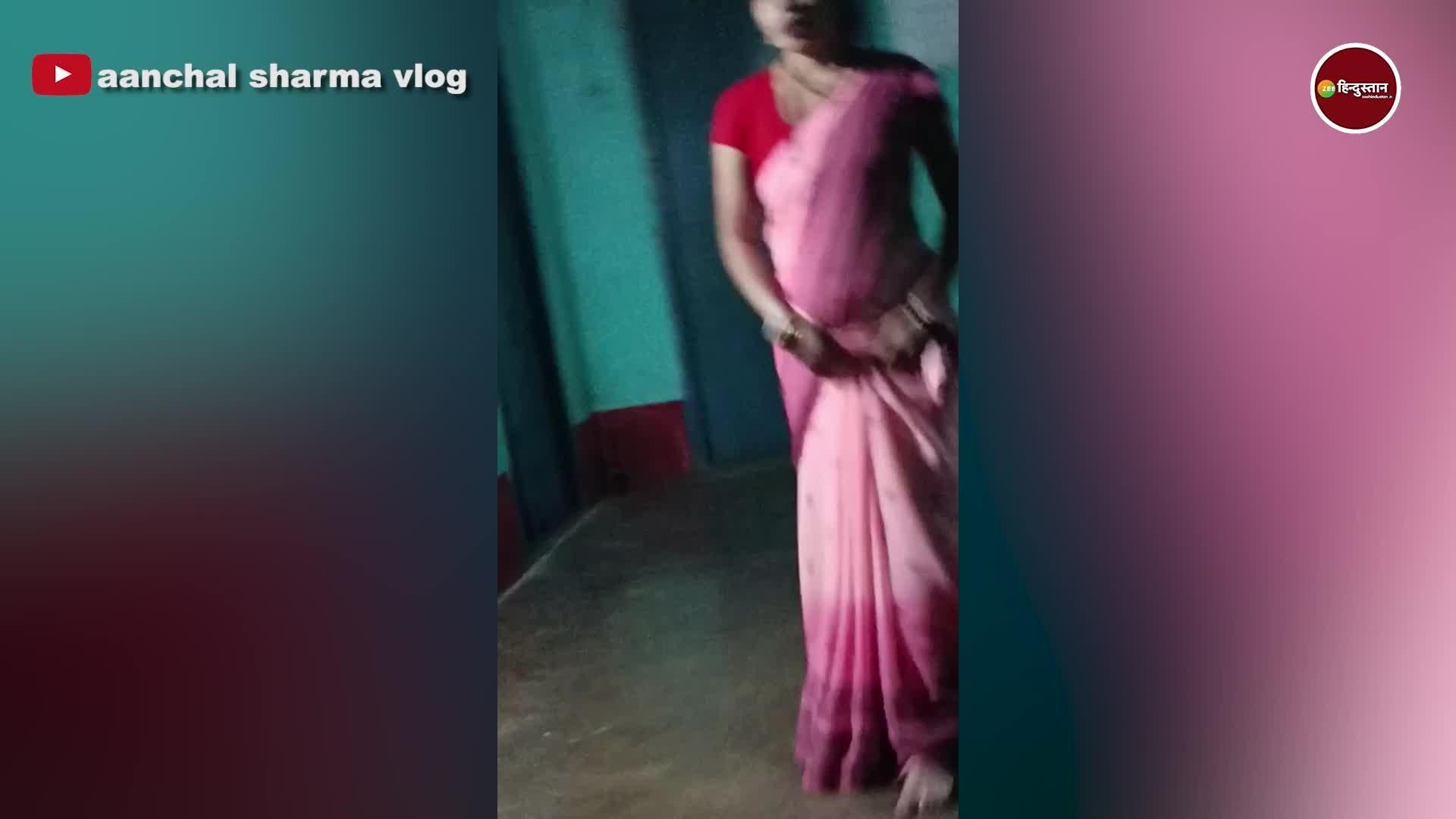 Desi Bhabhi Showing Amazing Dance In Bedroom Video Went Viral बेडरूम