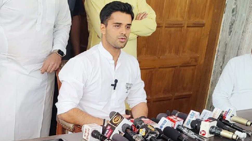 Adampur MLA Bhavya Bishnoi made this big claim No Party will be contest ...