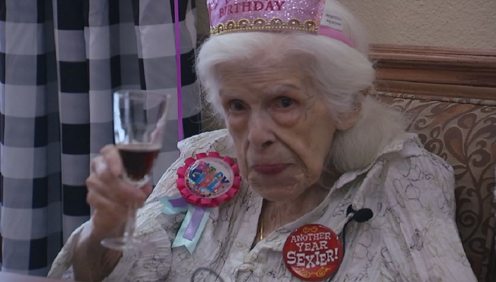 Woman Celebrates 101st Birthday Says What Is The Secret Of Happy And