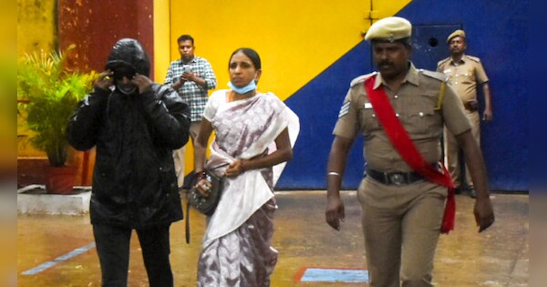 Nalini Daughter born in jail doctor is in London know where will Nalini ...