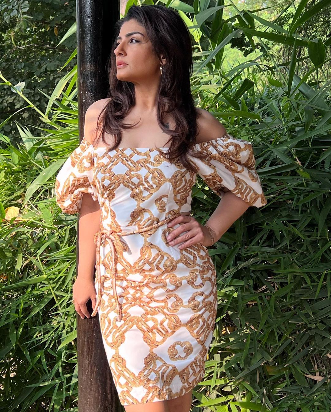 Raveena Tandon latest photo shoot at 48 are too bold to handle ...