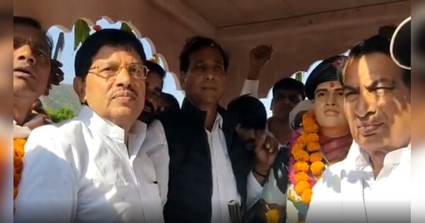 Minister Rajendra Gudha unveils statue of martyr |शहादत को सलाम, मंत्री ...