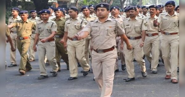 Cm Nitish Kumar handed over appointment letters to 10 thousand ...