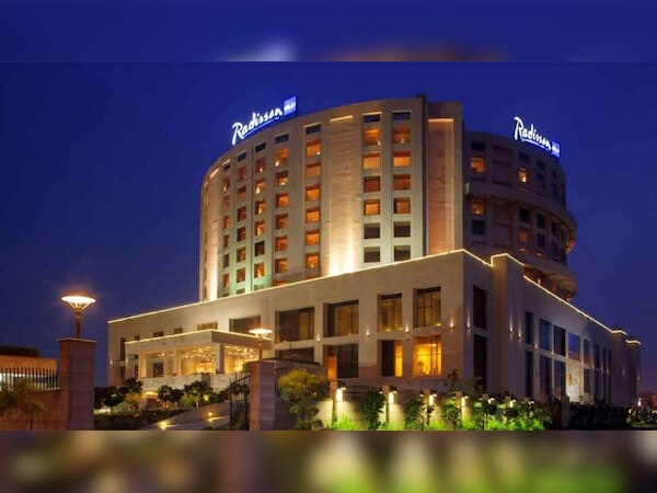 Amit Jain owner of Hotel Radisson Blu committed suicide in Commonwealth ...