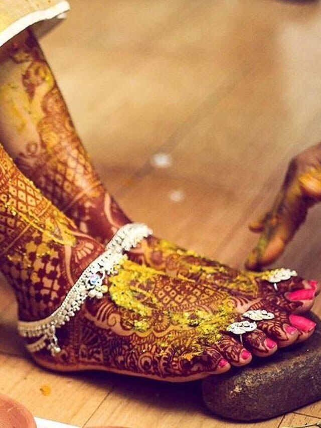 why married women wear toe rings know the reason | महिलाएं शादी के बाद ...